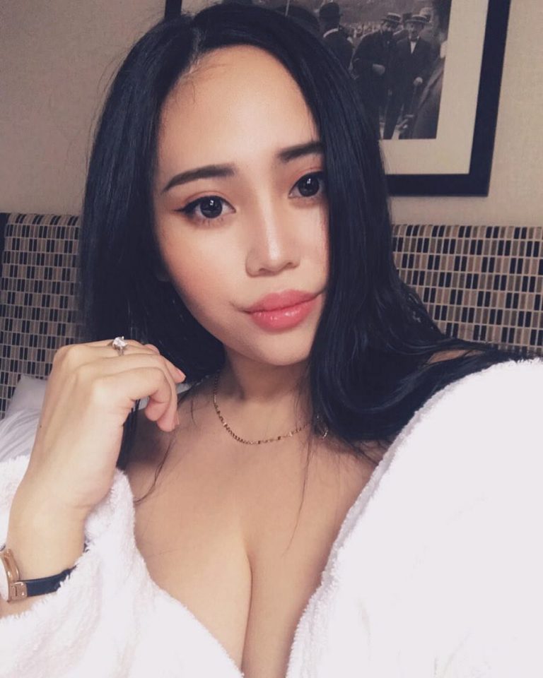 Stella Luove - Big Tits Asian Girl - Fapdungeon