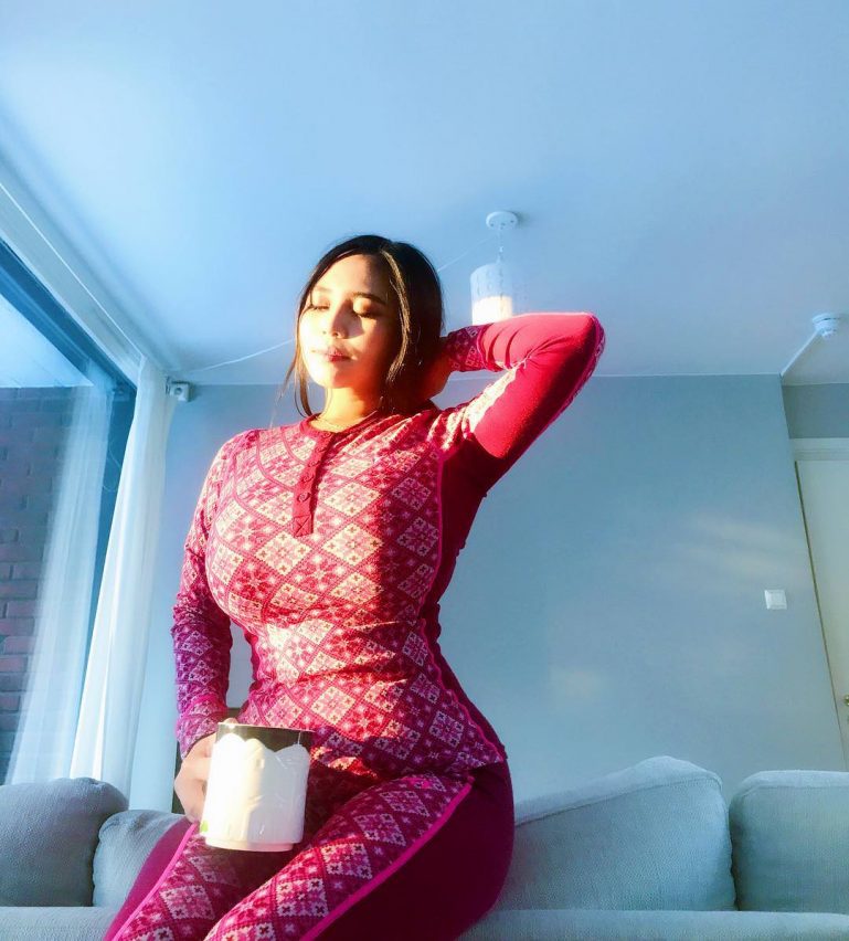 Stella Luove - Big Tits Asian Girl - Page 4 of 8 - Fapdungeon