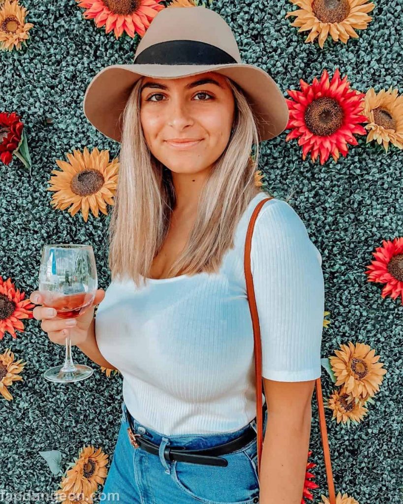 Loganluongo - Sweet Girl with Big Tits - Fapdungeon